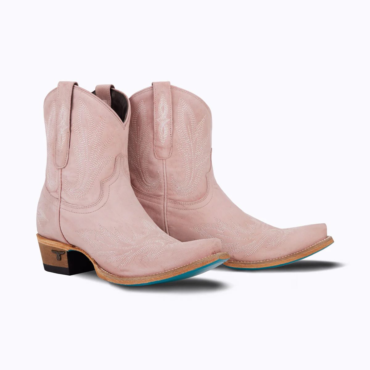 Now Channeling Beth Dutton: 8 Must Have Cowgirl Boots For Summer ...